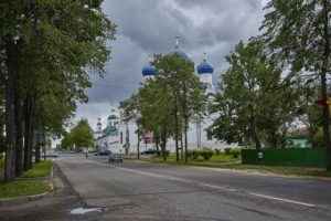 Walking around the town-museum of Uglich · Russia Travel Blog